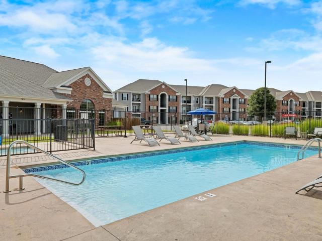 3 BR, 2 BA Apartment 509 Stone Dr Unit 10 1037, Manhattan, KS 66503