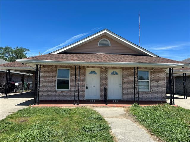 3 BR, 2 BA Apartment 511 E Genie St, Chalmette, LA 70043