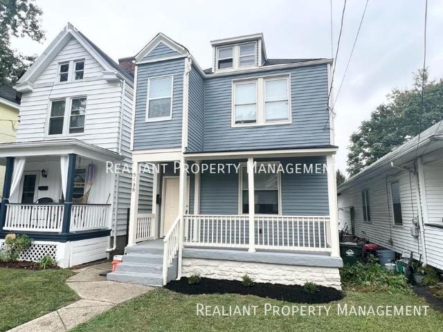 3 BR, 2 BA Apartment 5135 Globe Ave, Norwood, OH 45212