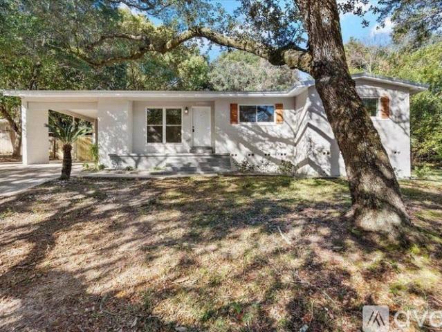 3 BR, 2 BA Apartment 5149 Crestwood Road, Unit Unit A, Pensacola, FL 32503