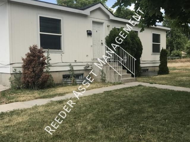 3 BR, 2 BA Apartment 515 East 900 North, Logan, UT 84321