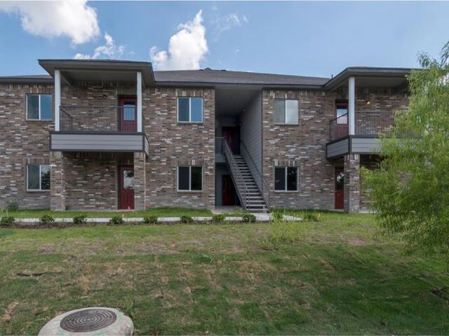 3 BR, 2 BA Apartment 516 East Hazelwood St, Princeton, TX 75407