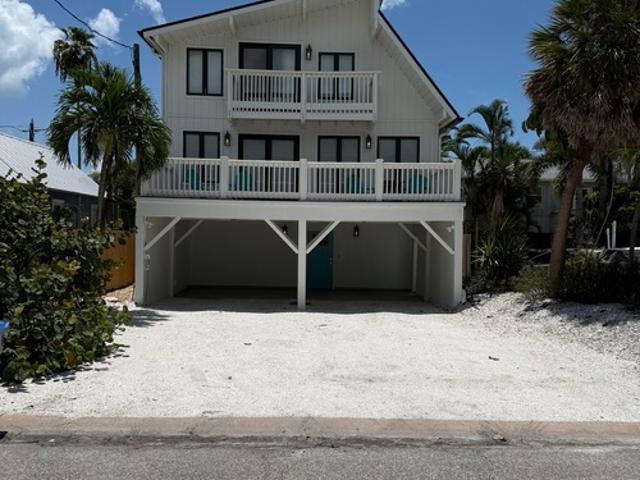 3 BR, 2 BA Apartment 51 84th Avenue, Treasure Island, FL 33706