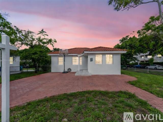 3 BR, 2 BA Apartment 520 NW 32nd Pl, Unit 520, Miami, FL 33125