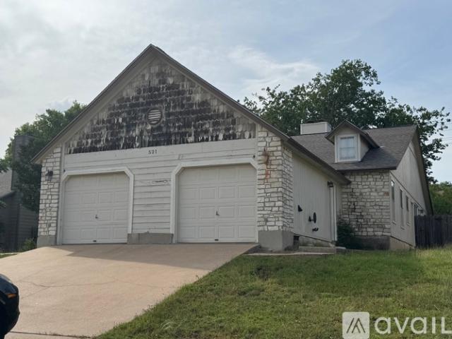 3 BR, 2 BA Apartment 521 Cutty Trail, Unit B, Lakeway, TX 78734