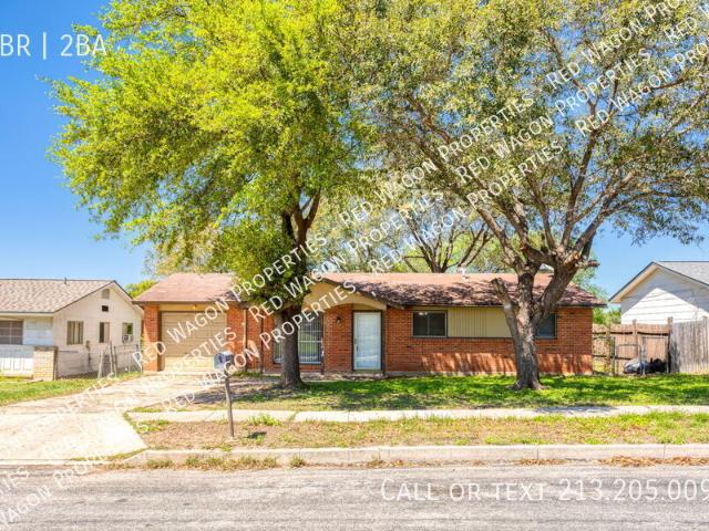 3 BR, 2 BA Apartment 5231 Silvertip Dr, San Antonio, TX 78228