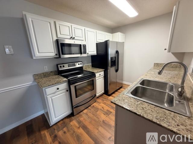3 BR, 2 BA Apartment 527 3rd Loop Rd, Unit E, Florence, SC 29505