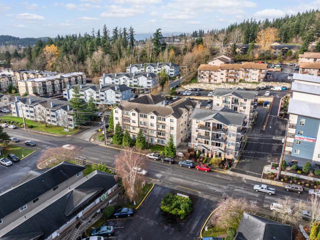 3 BR, 2 BA Apartment 524 32nd St, Bellingham, WA 98225