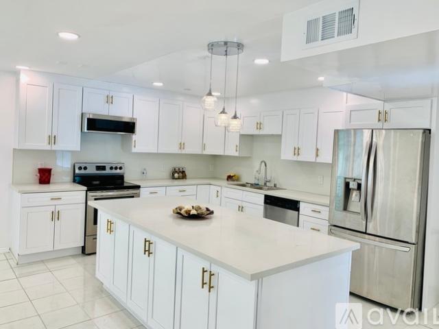 3 BR, 2 BA Apartment 5301 Balboa Blvd, Unit F7, Los Angeles Encino, CA 91316