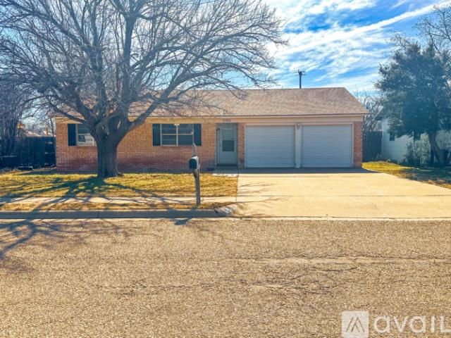 3 BR, 2 BA Apartment 5303 23rd St, Lubbock, TX 79407