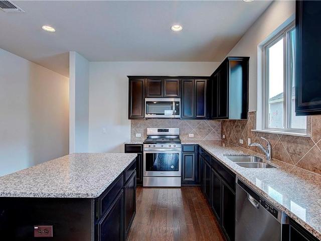 3 BR, 2 BA Apartment 532 Coffee Berry Dr, Georgetown, TX 78626