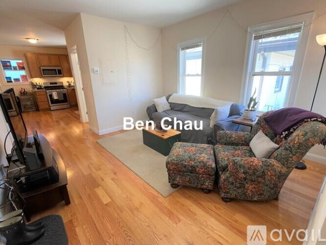 3 BR, 2 BA Apartment 537 Main St, Unit 2B, Medfield, MA 02052