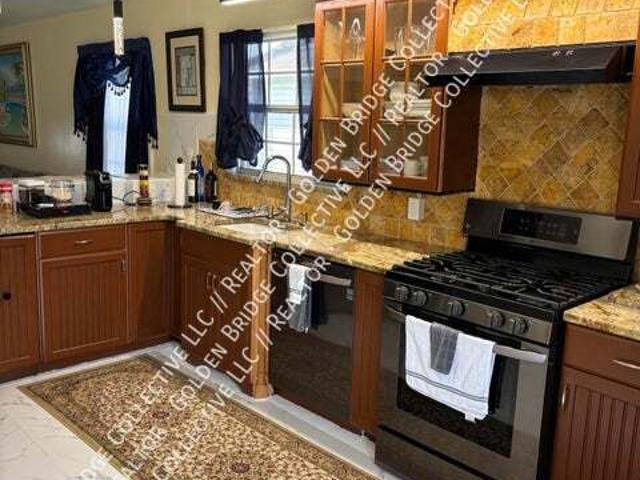 3 BR, 2 BA Apartment 5359 SE Dell Street, Stuart, FL 34997