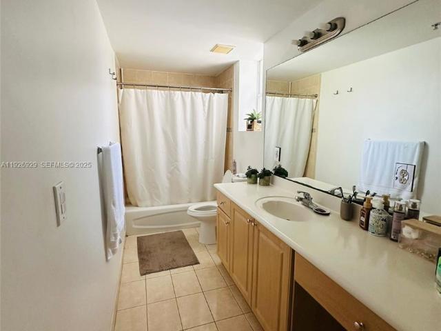 3 BR, 2 BA Apartment 6400 Northwest 114th Avenue, Doral, FL 33178