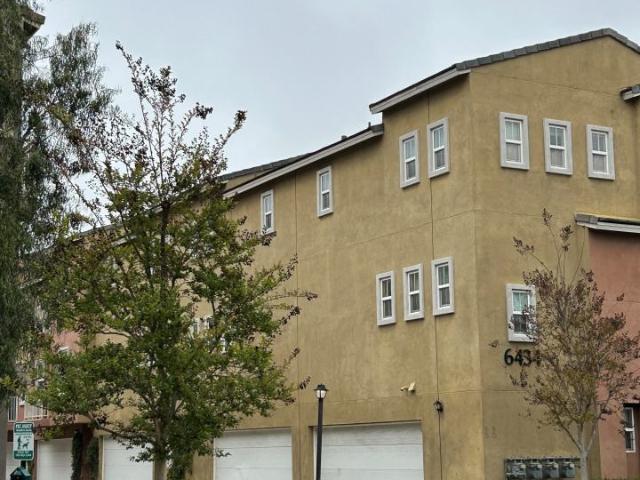 3 BR, 2 BA Apartment 6410 College Grove Drive Unit 08, San Diego, CA 92115
