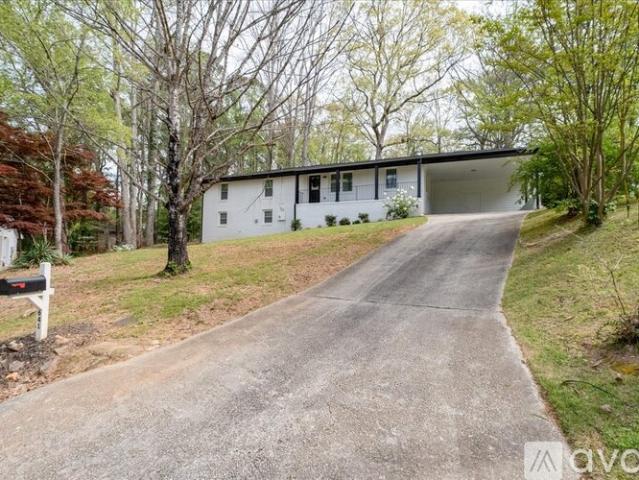 3 BR, 2 BA Apartment 641 Amber Place Southwest, Marietta, GA 30060