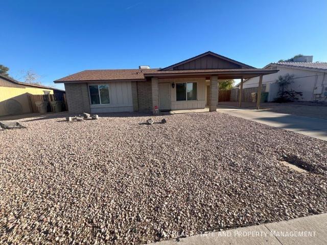 3 BR, 2 BA Apartment 6421 W Carol Avenue, Glendale, AZ 85302
