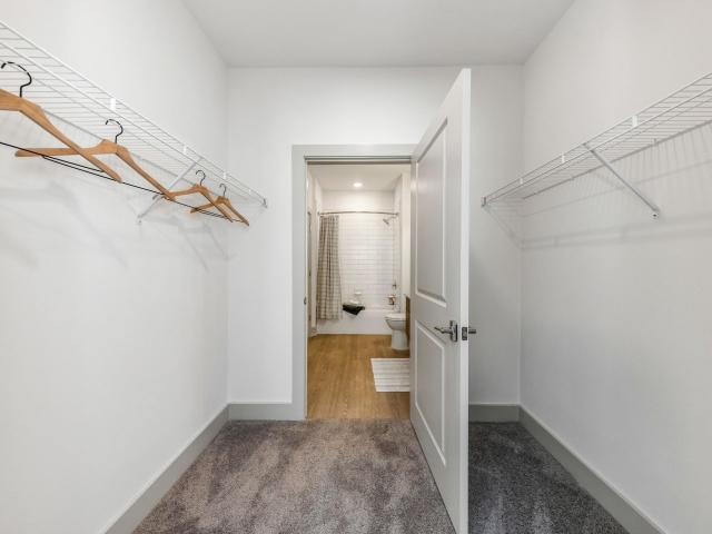 3 BR, 2 BA Apartment 6430 142nd Avenue North Unit 124, Clearwater, FL 33760