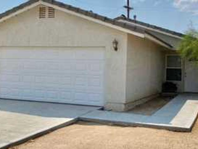 3 BR, 2 BA Apartment 6442 Smoketree Ave, Twentynine Palms, CA 92277