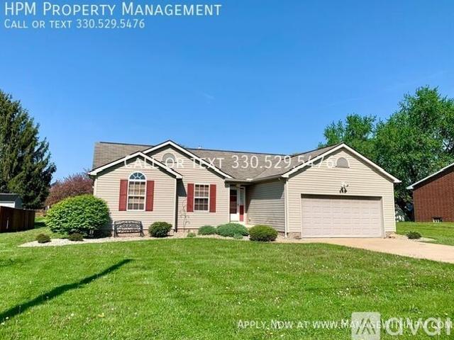 3 BR, 2 BA Apartment 645 S Marion Ave, Louisville, OH 44641