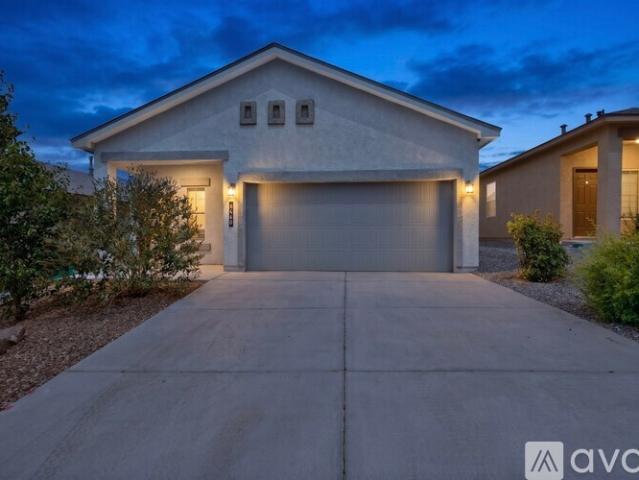 3 BR, 2 BA Apartment 6460 Gannett Drive Northeast, Rio Rancho, NM 87144