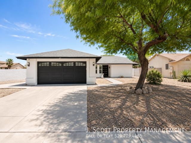 3 BR, 2 BA Apartment 6531 N 83rd Ln, Glendale, AZ 85305