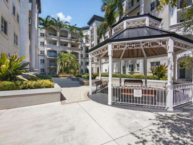 3 BR, 2 BA Apartment 6620 SW 57th Ave Suite 108 Unit E 218, Miami, FL 33143