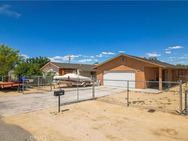3 BR, 2 BA Apartment 6627 Smoketree Ave, Twentynine Palms, CA 92277