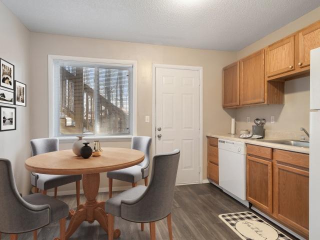 3 BR, 2 BA Apartment 6660 Mableton Parkway SE Unit 3008, Mableton, GA 30126