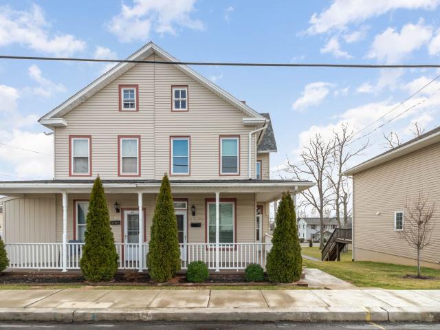 3 BR, 2 BA Apartment 668 Main St, Harrisburg, PA 17113