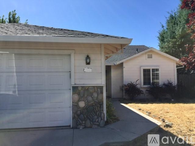 3 BR, 2 BA Apartment 670 Valley Vista Way, Susanville, CA 96130