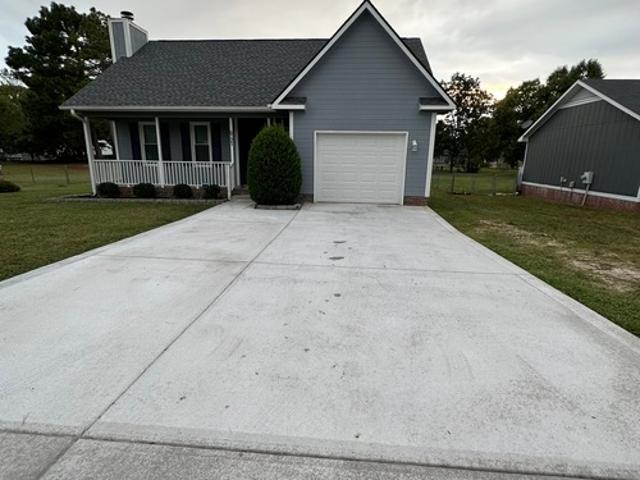 3 BR, 2 BA Apartment 6721 Winthrop Dr, Fayetteville, NC 28311