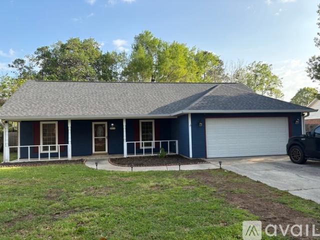 3 BR, 2 BA Apartment 6813 Oakhurst Drive, Ocean Springs, MS 39564