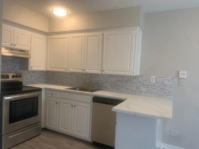 3 BR, 2 BA Apartment 6838 Cantrell Road Unit F02, Little Rock, AR 72207