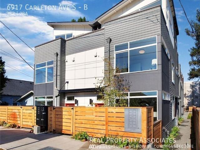 3 BR, 2 BA Apartment 6917 Carleton Ave S, Seattle, WA 98108
