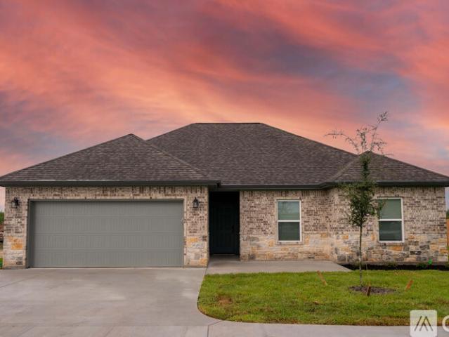 3 BR, 2 BA Apartment 6944 Leonard Rd, Bryan, TX 77807