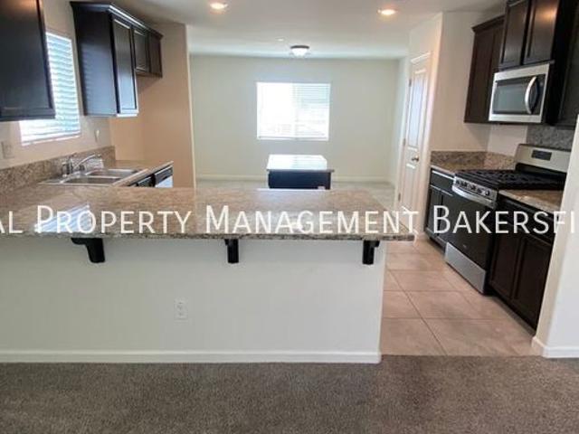 3 BR, 2 BA Apartment 6000 Whaleback Ave Bakersfield, CA 93313