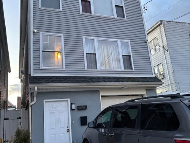 3 BR, 2 BA Apartment 600 E 24th St, Unit 1, Paterson, NJ 07514