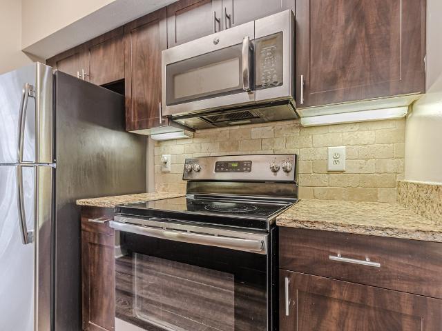 3 BR, 2 BA Apartment 600 Garson Drive Northeast Unit 01 1205, Atlanta, GA 30324