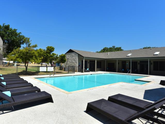 3 BR, 2 BA Apartment 600 Luther Drive Unit 10L 1004L, Georgetown, TX 78628
