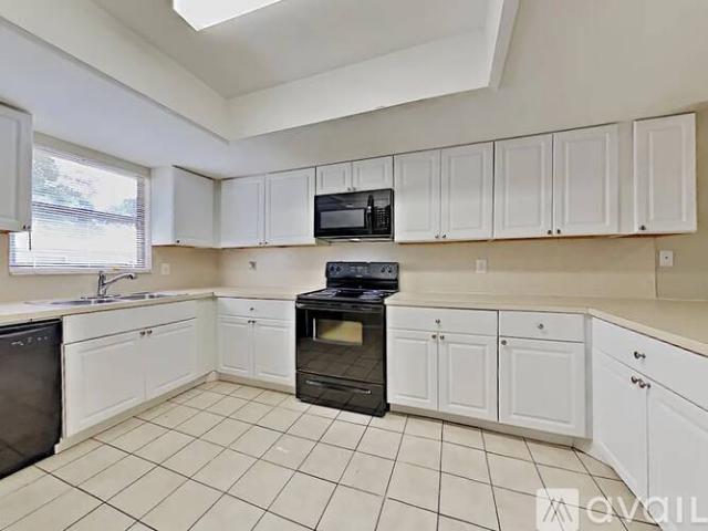 3 BR, 2 BA Apartment 6017 North Tower Lane, Prescott Valley, AZ 86314