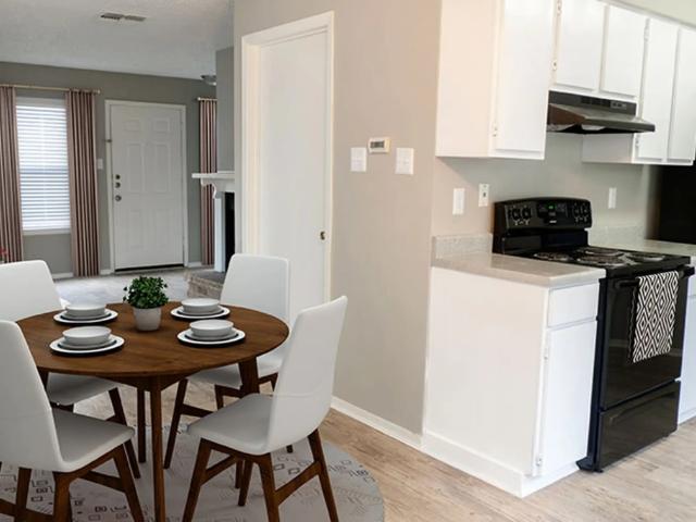 3 BR, 2 BA Apartment 6020 Danny Kaye Drive Unit 24 2401, San Antonio, TX 78240