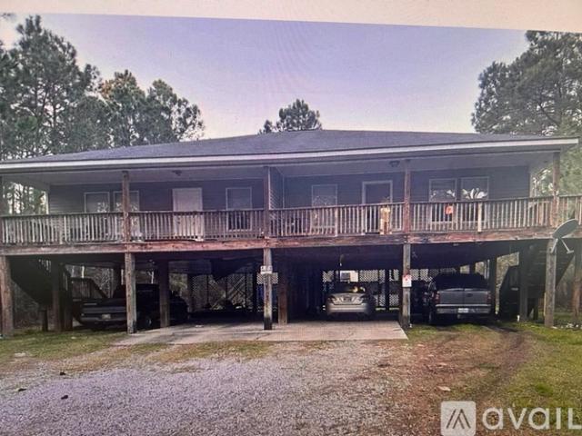 3 BR, 2 BA Apartment 6020 E Jackson St, Unit 6022, Bay St. Louis, MS 39520