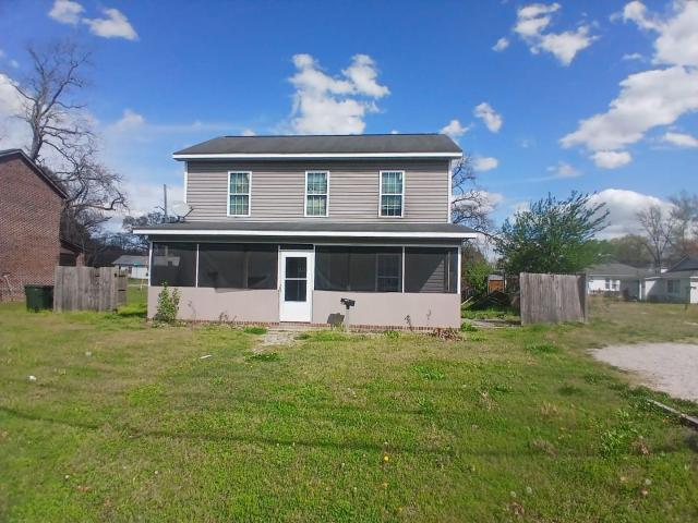 3 BR, 2 BA Apartment 607 Roosevelt Ave, Greenville, NC 27834