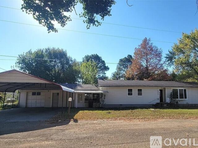 3 BR, 2 BA Apartment 60405 East 252 Lane, Grove, OK 74344