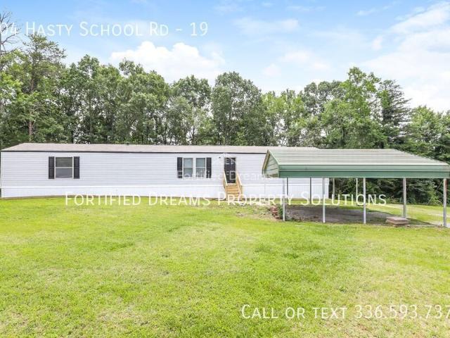 3 BR, 2 BA Apartment 604 Hasty School Rd, Thomasville, NC 27360