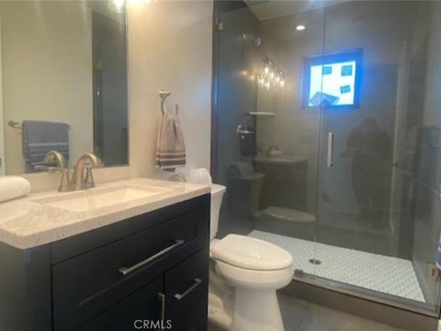3 BR, 2 BA Apartment 6059 Riverton Avenue, North Hollywood, CA 91606