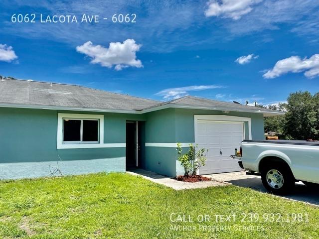 3 BR, 2 BA Apartment 6062 Lacota Ave, Fort Myers, FL 33905
