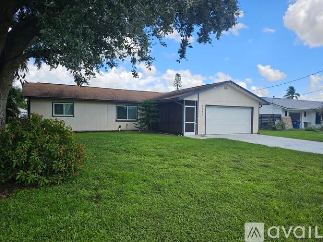 3 BR, 2 BA Apartment 6080 Park Rd, Fort Myers, FL 33908