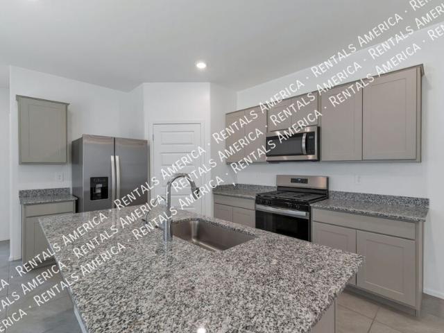 3 BR, 2 BA Apartment 6081 E Falconry Trl, Tucson, AZ 85756